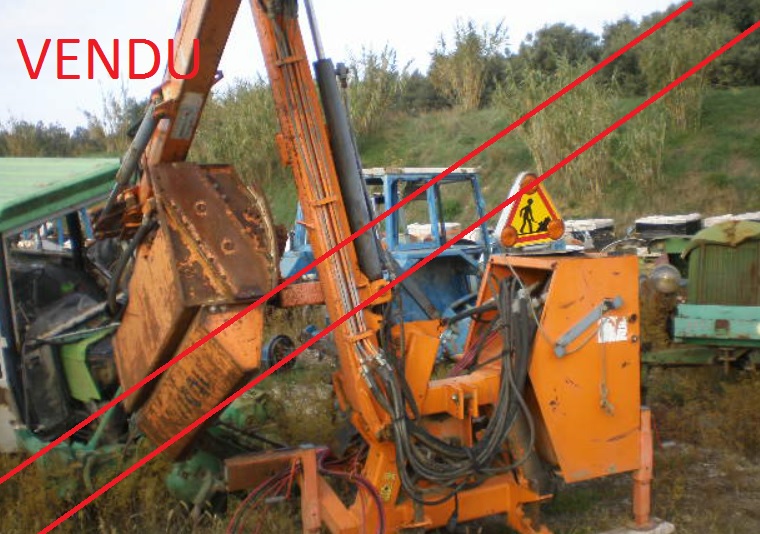 FERT DEMOLITION PIECES AGRICOLE - Valréas Epareuse Rousseau 500 SL // vendu // sold